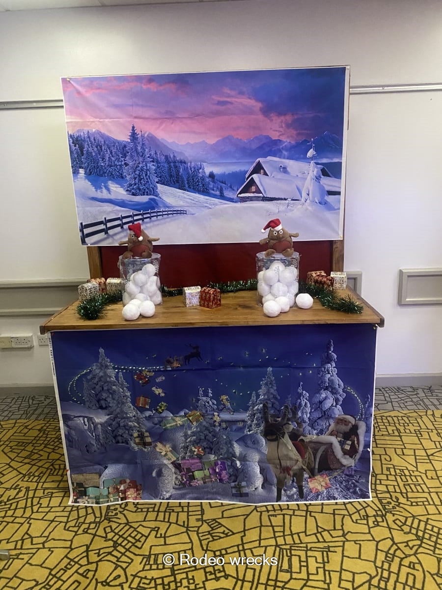 Christmas side stall package - Corporate event hire Hire in UK | Rodeo ...
